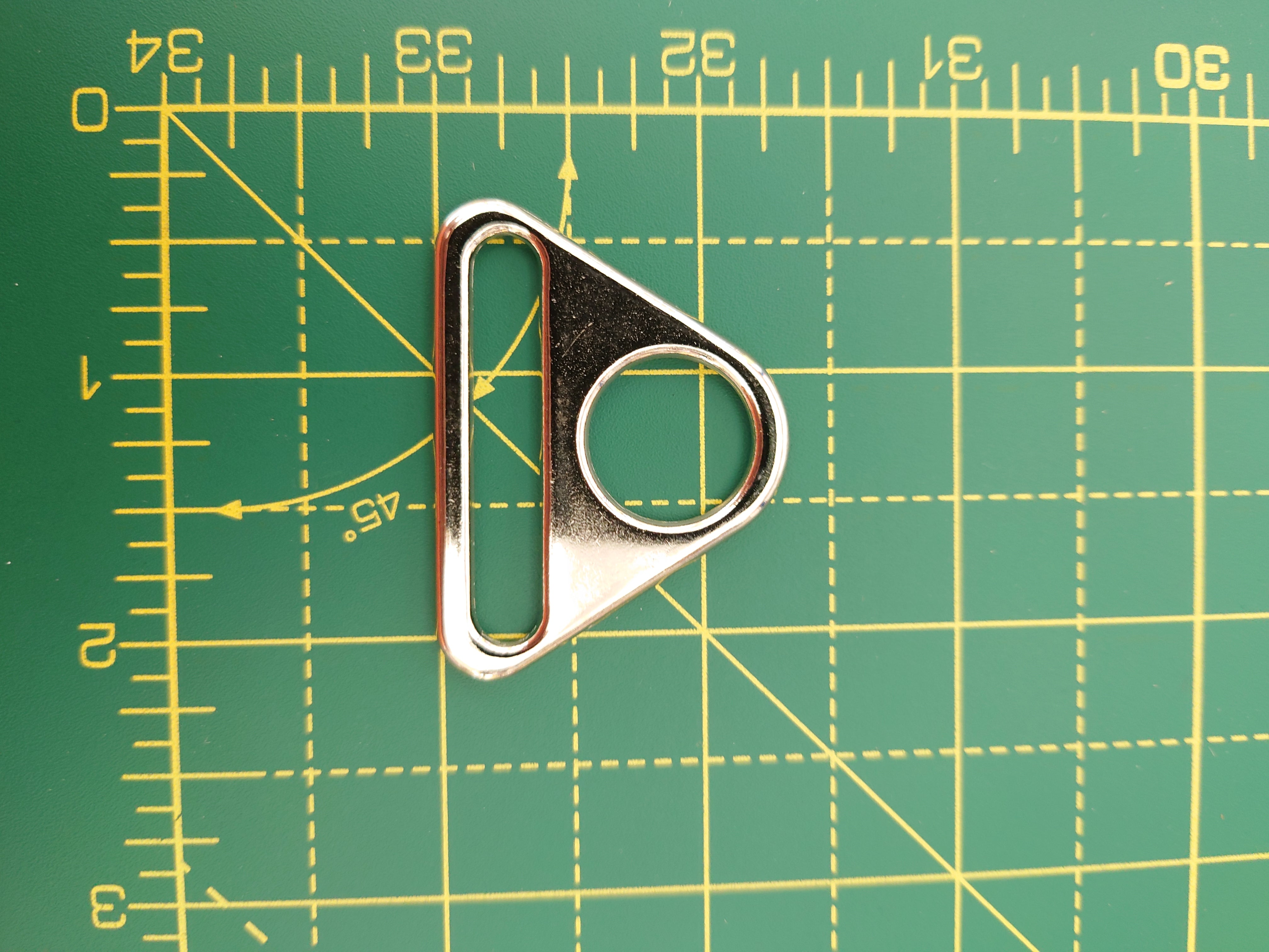38mm Triangle Connector - silver – Oh Sew Good Fabrics